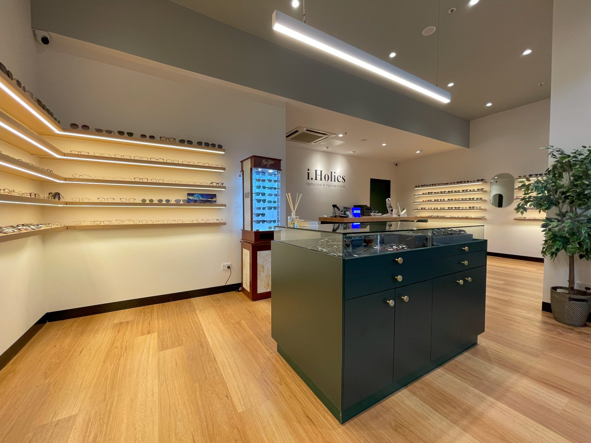 Hylo-Forte Eye Drops – 10ml | IHOLICS Optician & Optometrist | ZEISS ...